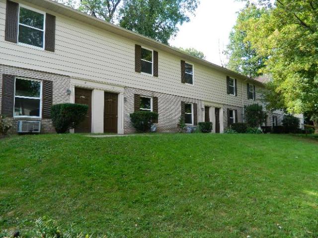 2 Br, 2 bath, Townhouse/Brownstone/RowHouse 711 Bunker Hill Rd #16