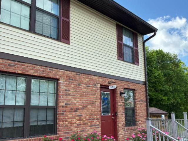 2 Br, 2 bath, Townhouse/Brownstone/RowHouse 720 Ohio Pike
