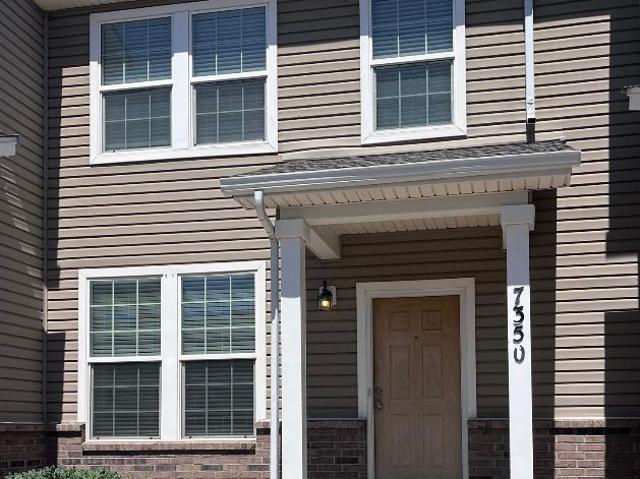 2 Br, 2 bath, Townhouse/Brownstone/RowHouse 7350 Countryside Grove