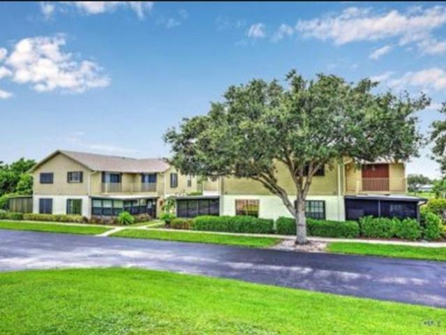 2 Br, 2 bath, Townhouse/Brownstone/RowHouse 7332 SE Jamestown Ter