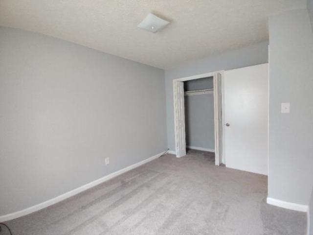 2 Br, 2 bath, Townhouse/Brownstone/RowHouse 73 Ferguson Dr