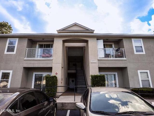 2 Br, 2 bath, Townhouse/Brownstone/RowHouse 7920 Merrill Road