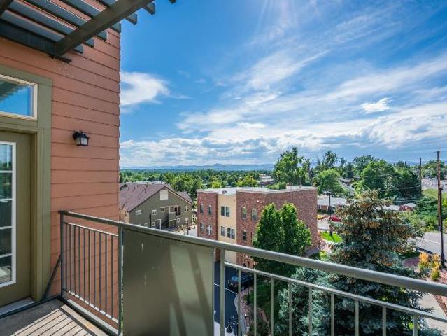 2 Br, 2 bath, Townhouse/Brownstone/RowHouse 7931 West 55th Avenue