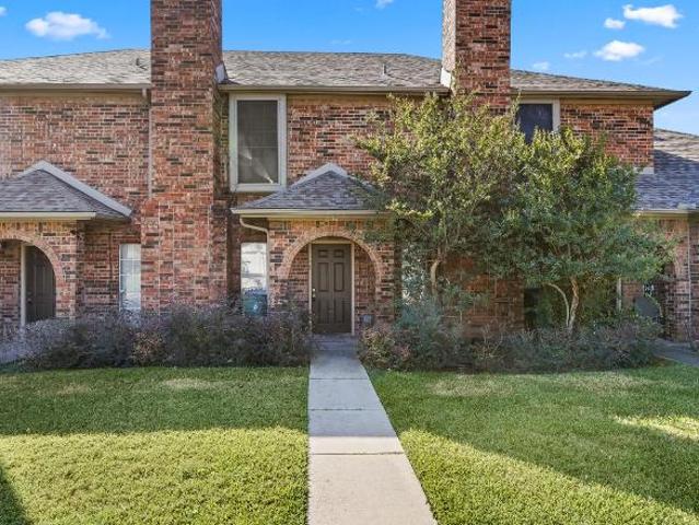 2 Br, 2 bath, Townhouse/Brownstone/RowHouse 804 Custer Street