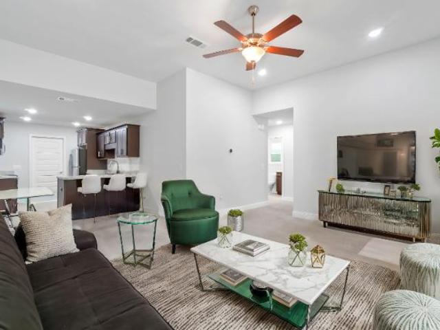 2 Br, 2 bath, Townhouse/Brownstone/RowHouse 8079 Ira Drive
