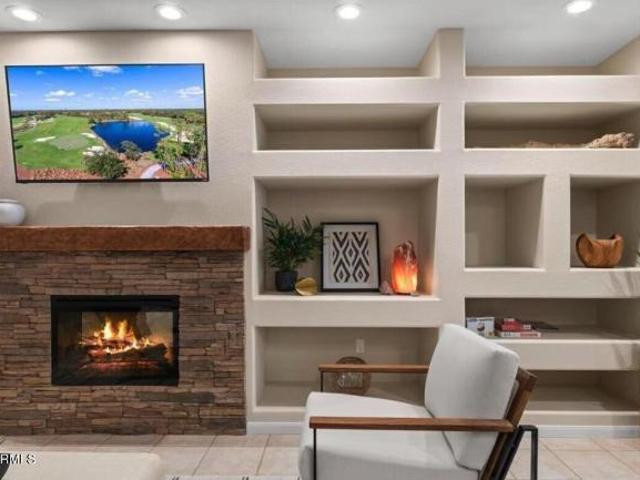 2 Br, 2 bath, Townhouse/Brownstone/RowHouse 8245 East Bell Road