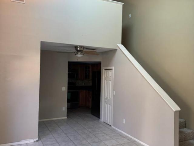 2 Br, 2 bath, Townhouse/Brownstone/RowHouse 8396 S Haven Ln