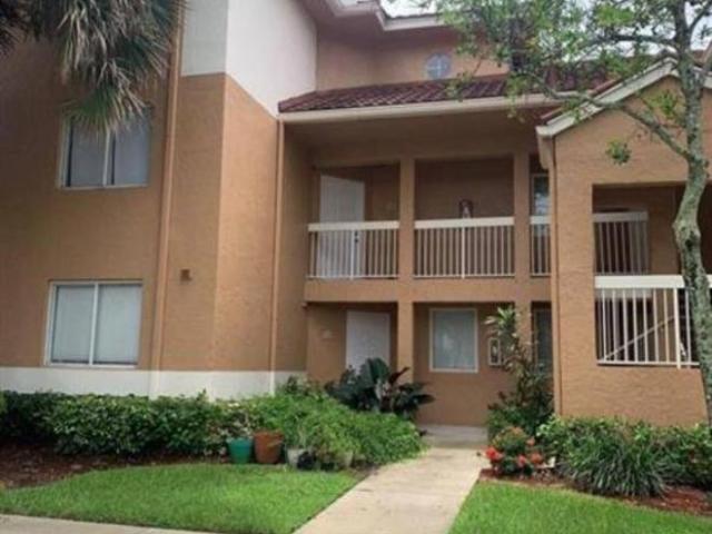 2 Br, 2 bath, Townhouse/Brownstone/RowHouse 832 NW 92nd Ave