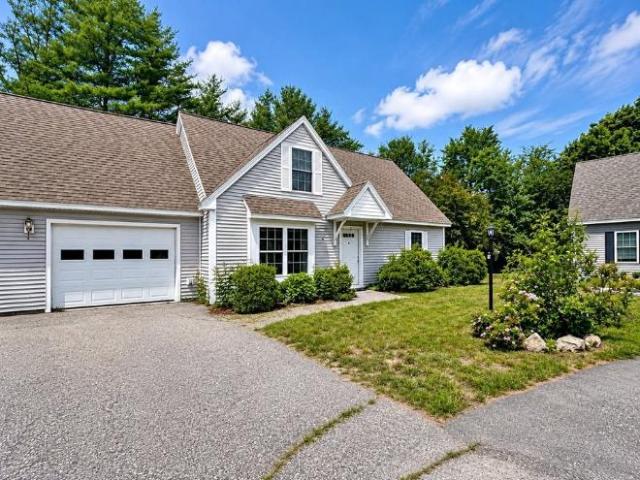 2 Br, 2 bath, Townhouse/Brownstone/RowHouse 8 Pebble Ln