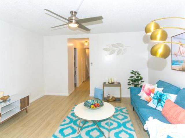 2 Br, 2 bath, Townhouse/Brownstone/RowHouse 94 1444 Lanikuhana Ave