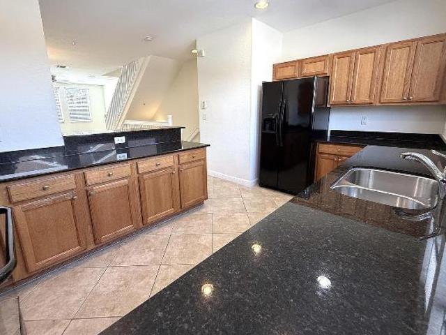 2 Br, 2 bath, Townhouse/Brownstone/RowHouse 960 Millbrae Court