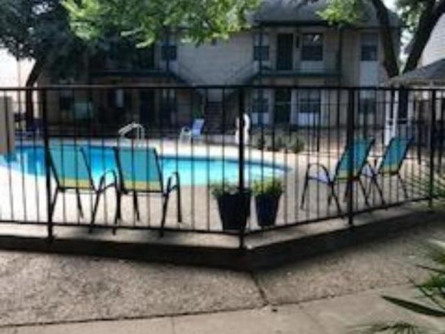 2 Br, 2 bath, Townhouse/Brownstone/RowHouse C 118 Park North Condos