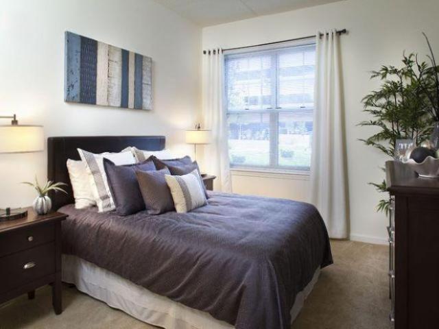 2 Br, 2 bath, Apartment 3 Chrysler Road