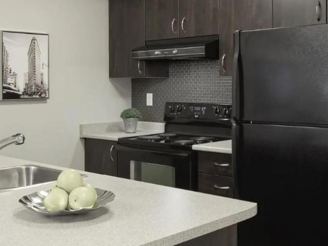 2 Br, 2 bath, Apartment 3 Summerland Terrace