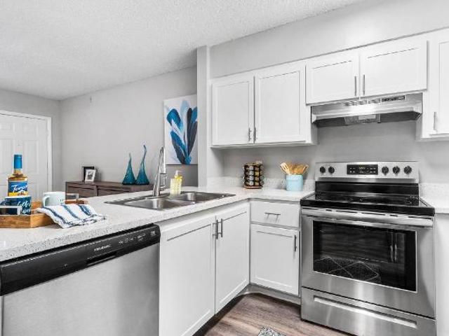 2 Br, 2 bath, Apartment 10492 Boynton Place Cir