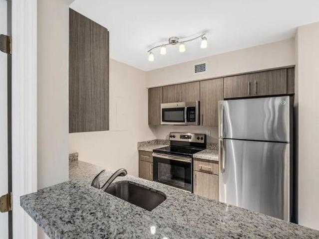 2 Br, 2 bath, Apartment 10495 Sw 14th Terrace