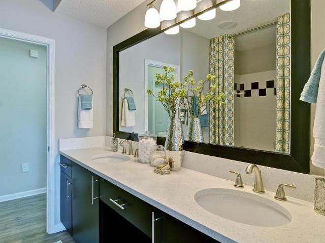 2 Br, 2 bath, Apartment 1050 Lenox Park Boulevard