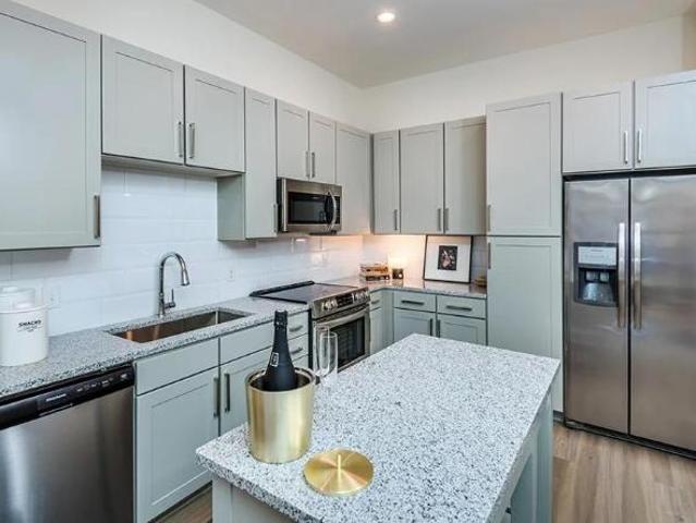 2 Br, 2 bath, Apartment 10731 Surrey Green Ln