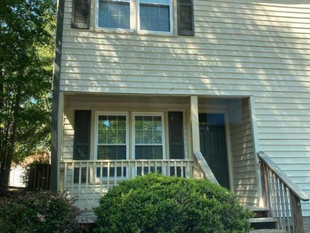 2 Br, 2 bath, Apartment 107 Rainbow Cir