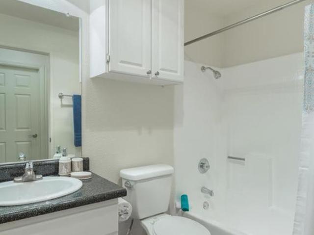 2 Br, 2 bath, Apartment 10952 Scripps Ranch Blvd
