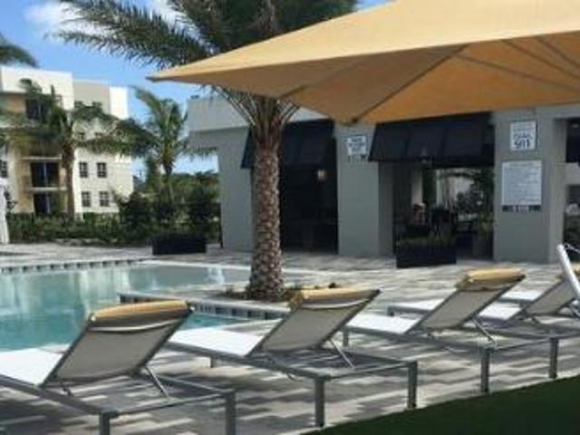 2 Br, 2 bath, Apartment 1000 Audace Avenue