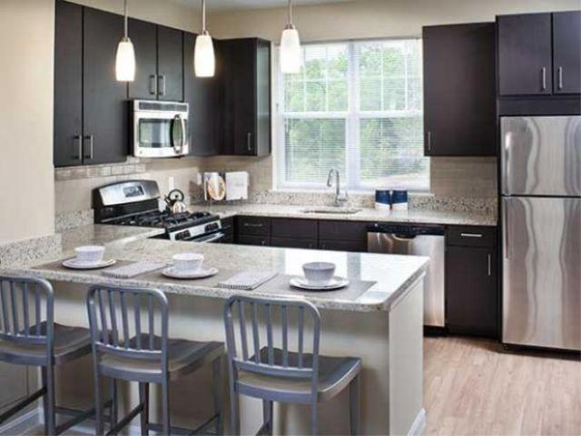 2 Br, 2 bath, Apartment 1000 Bay Drive
