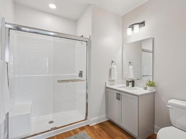 2 Br, 2 bath, Apartment 1000 Lassen Dr