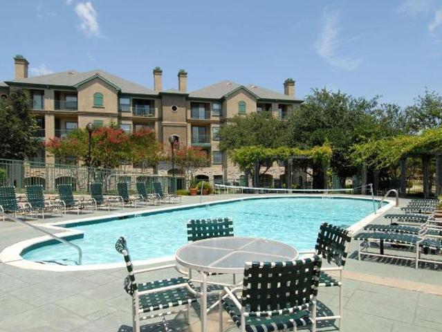 2 Br, 2 bath, Apartment 1000 Meadow Creek Dr