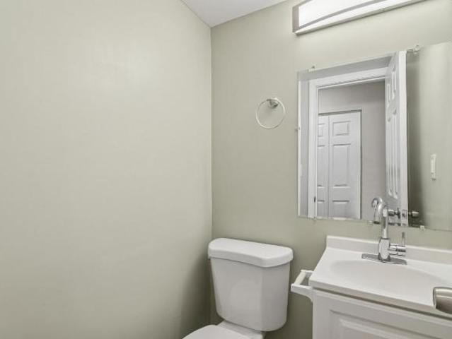 2 Br, 2 bath, Apartment 1000 Montreal Rd