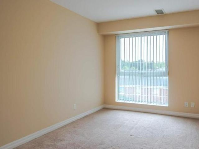 2 Br, 2 bath, Apartment 1000 Mount Pleasant Road