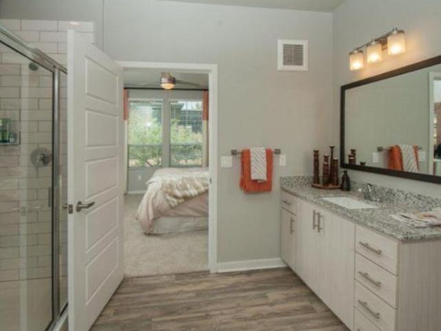 2 Br, 2 bath, Apartment 1000 South Gilbert Road