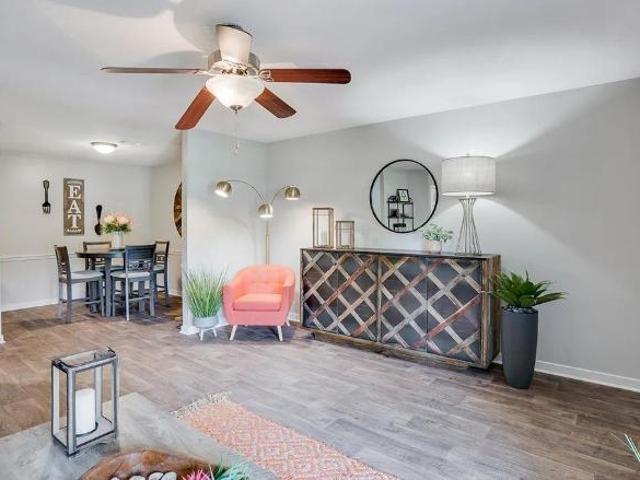 2 Br, 2 bath, Apartment 1000 Sutton Pl
