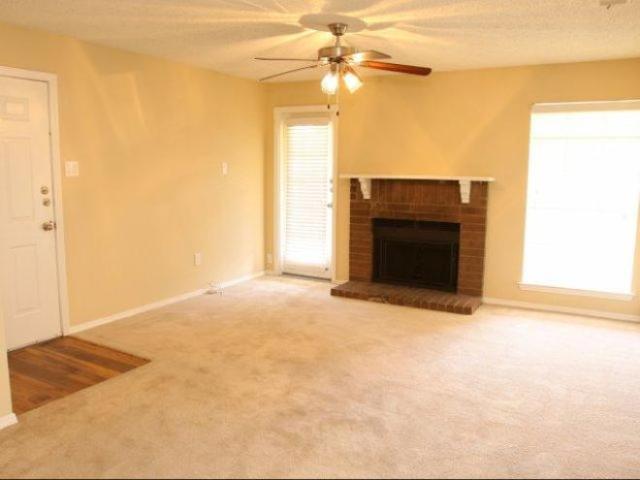 2 Br, 2 bath, Apartment 1002 Fuller Wiser Road