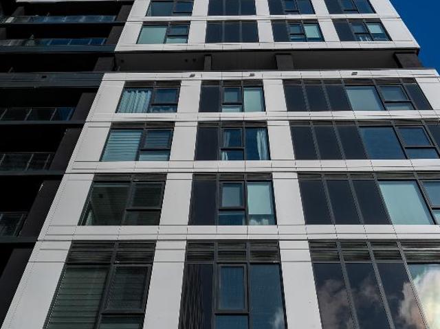 2 Br, 2 bath, Apartment 1007 The Queensway