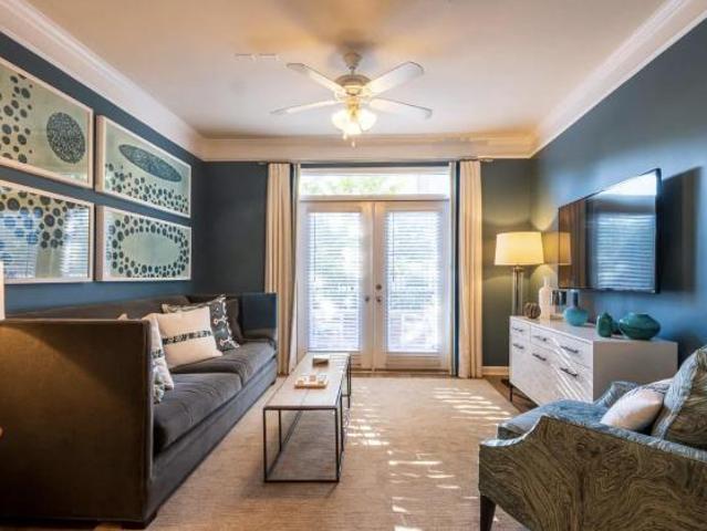 2 Br, 2 bath, Apartment 1009 Wade Ave