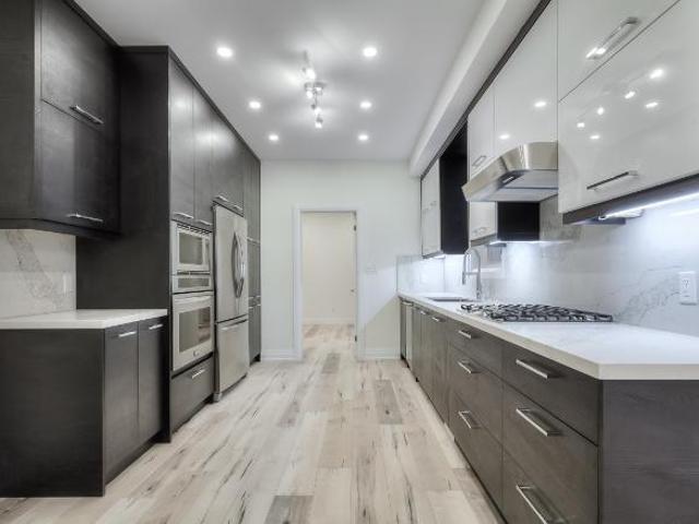 2 Br, 2 bath, Apartment 100 Massey Street