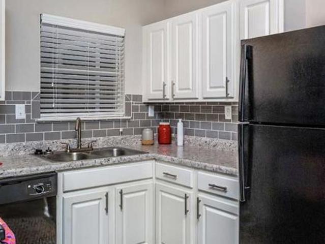 2 Br, 2 bath, Apartment 100 Northwoods Village Dr