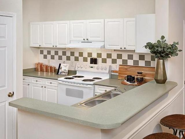 2 Br, 2 bath, Apartment 100 Summer Sky Dr