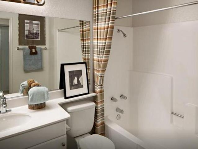 2 Br, 2 bath, Apartment 1011 San Remo