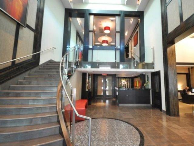 2 Br, 2 bath, Apartment 1020 NE 12th Avenue