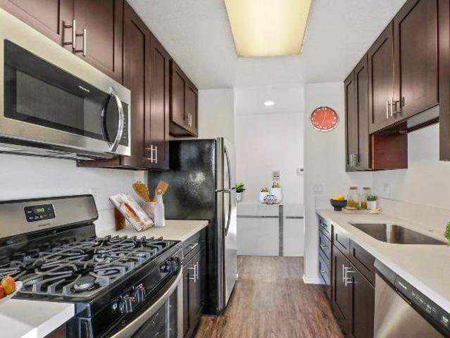 2 Br, 2 bath, Apartment 10306 Keswick Avenue