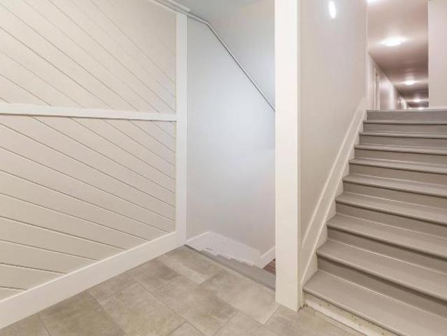 2 Br, 2 bath, Apartment 1030 S Chelton Rd