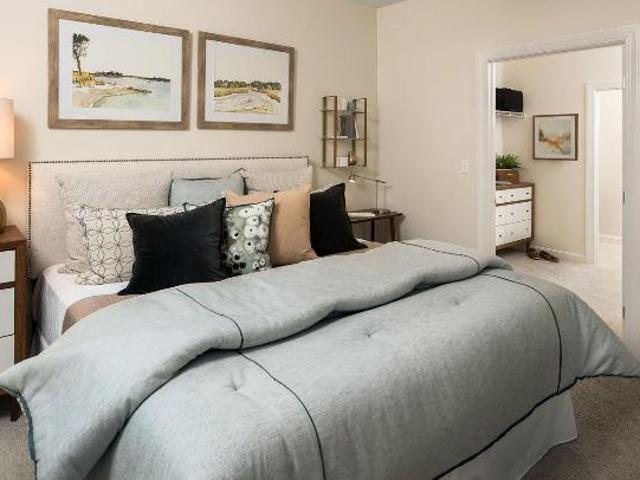 2 Br, 2 bath, Apartment 10 Cirrus Drive