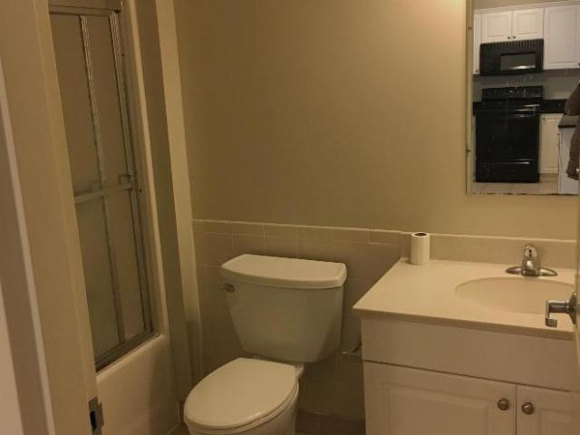 2 Br, 2 bath, Apartment 10 Florence Street
