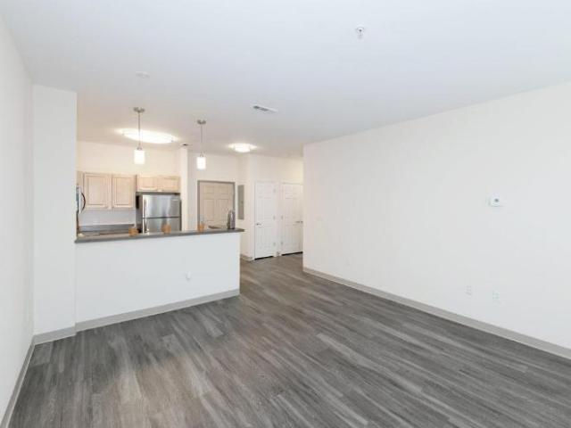 2 Br, 2 bath, Apartment 10 Independence Way
