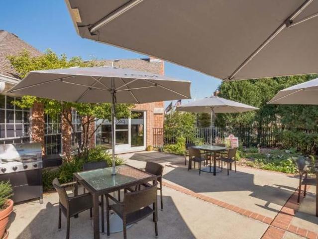 2 Br, 2 bath, Apartment 10 Lincoln Meadows Dr
