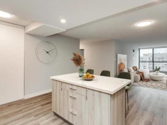 2 Br, 2 bath, Apartment 10 Lisa St