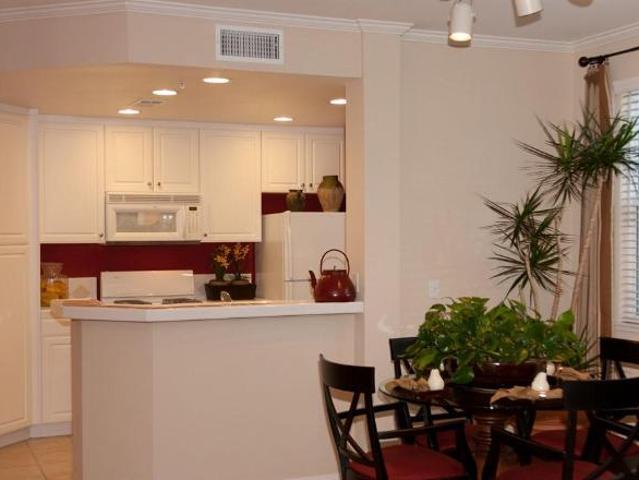 2 Br, 2 bath, Apartment 10 Marketview