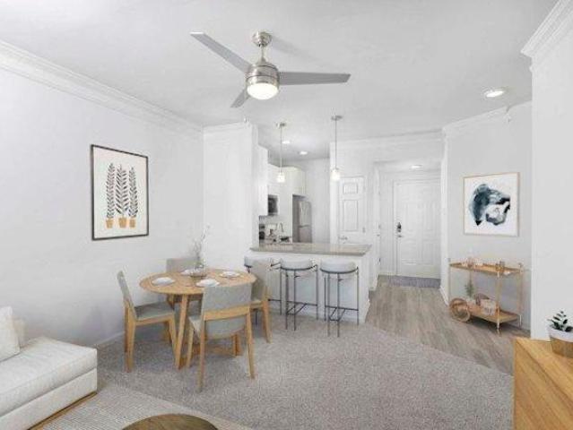 2 Br, 2 bath, Apartment 10 Peachford Circle