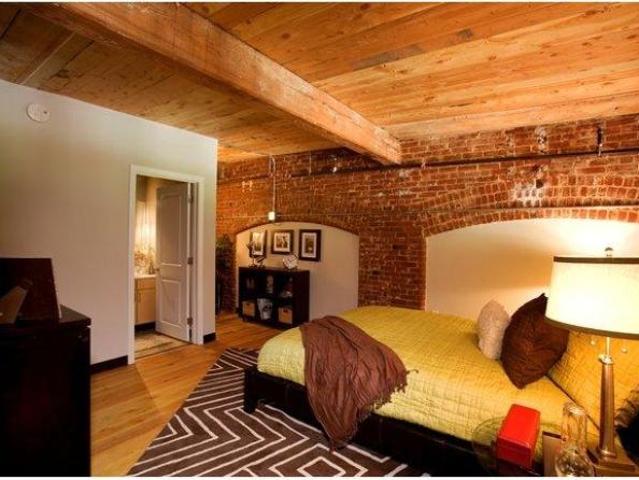 2 Br, 2 bath, Apartment 10 Railroad Street
